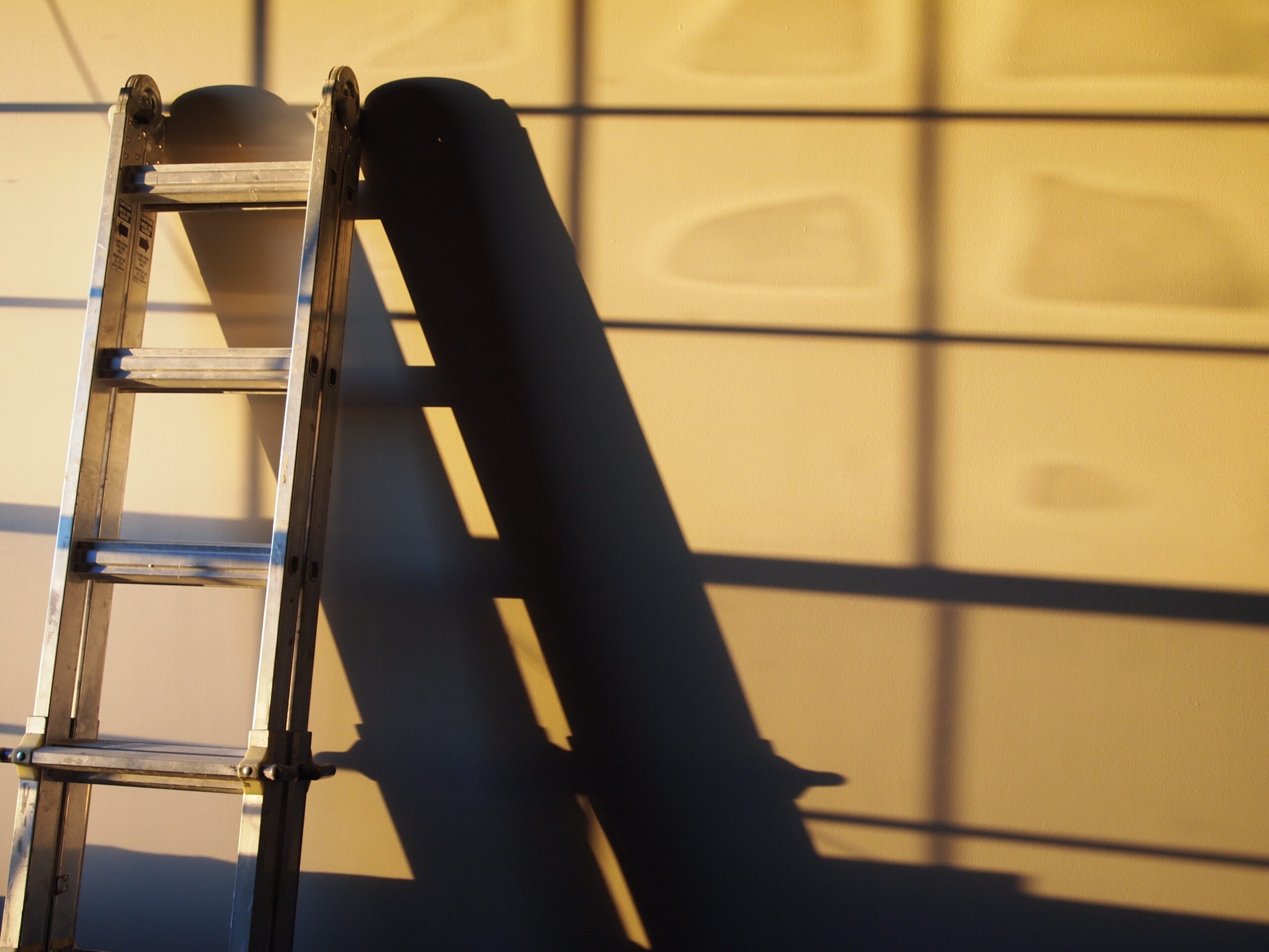 8 Possible Injuries from Falling Off a Ladder at Work